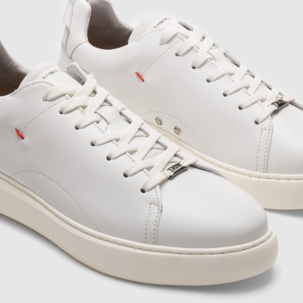 Essential footwear for all occasions - Ambitious